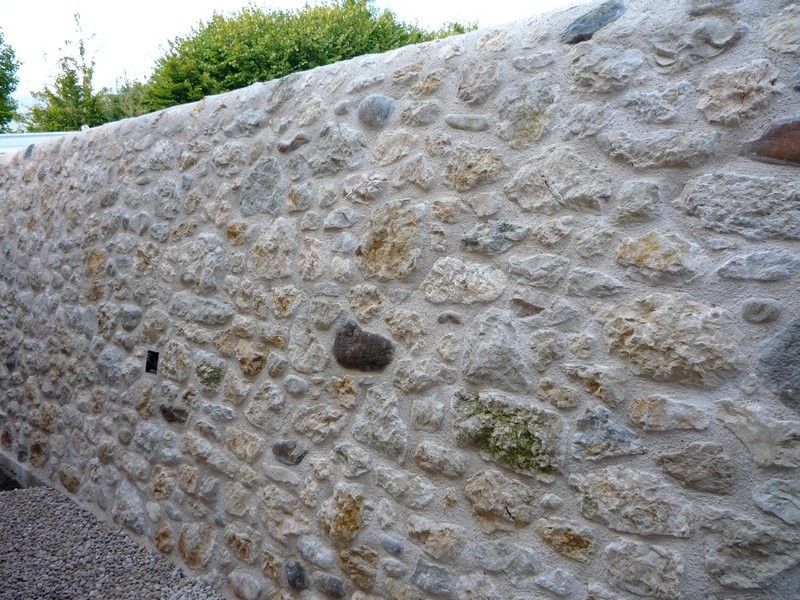 -Murs en pierres
